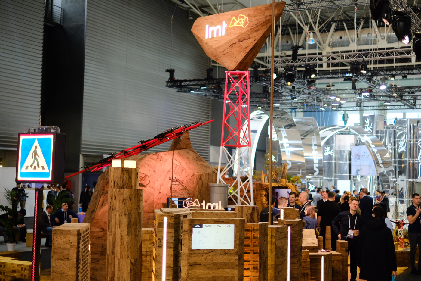 MWC visitors dazzled by sustainable stand and 5G use cases - LMT ...